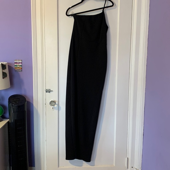Lulus | Dresses | Lulus One Shoulder Strap Black Formal Dress | Poshmark